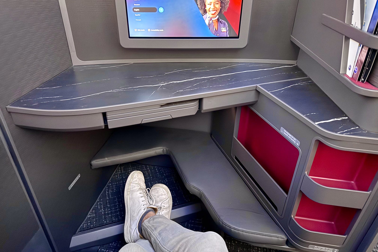 A look at American's all-new Boeing 787 Dreamliner with Flagship Suite ...